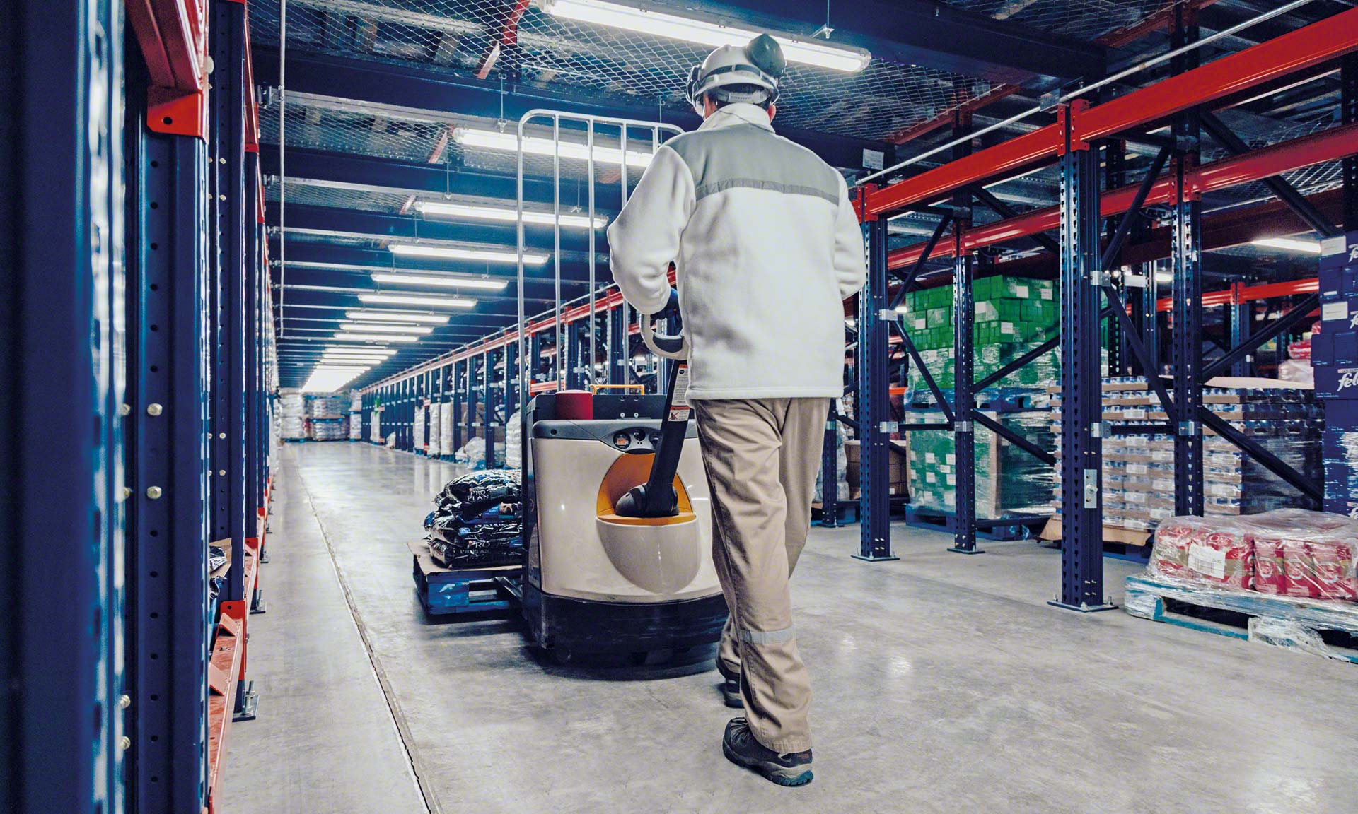 Racking pick and deposit (P&D) stations - Interlake Mecalux