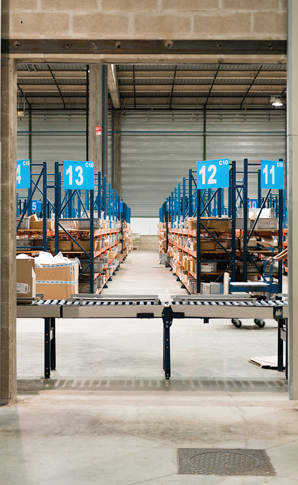 Case study of Vynex's picking warehouse in France - Interlake Mecalux
