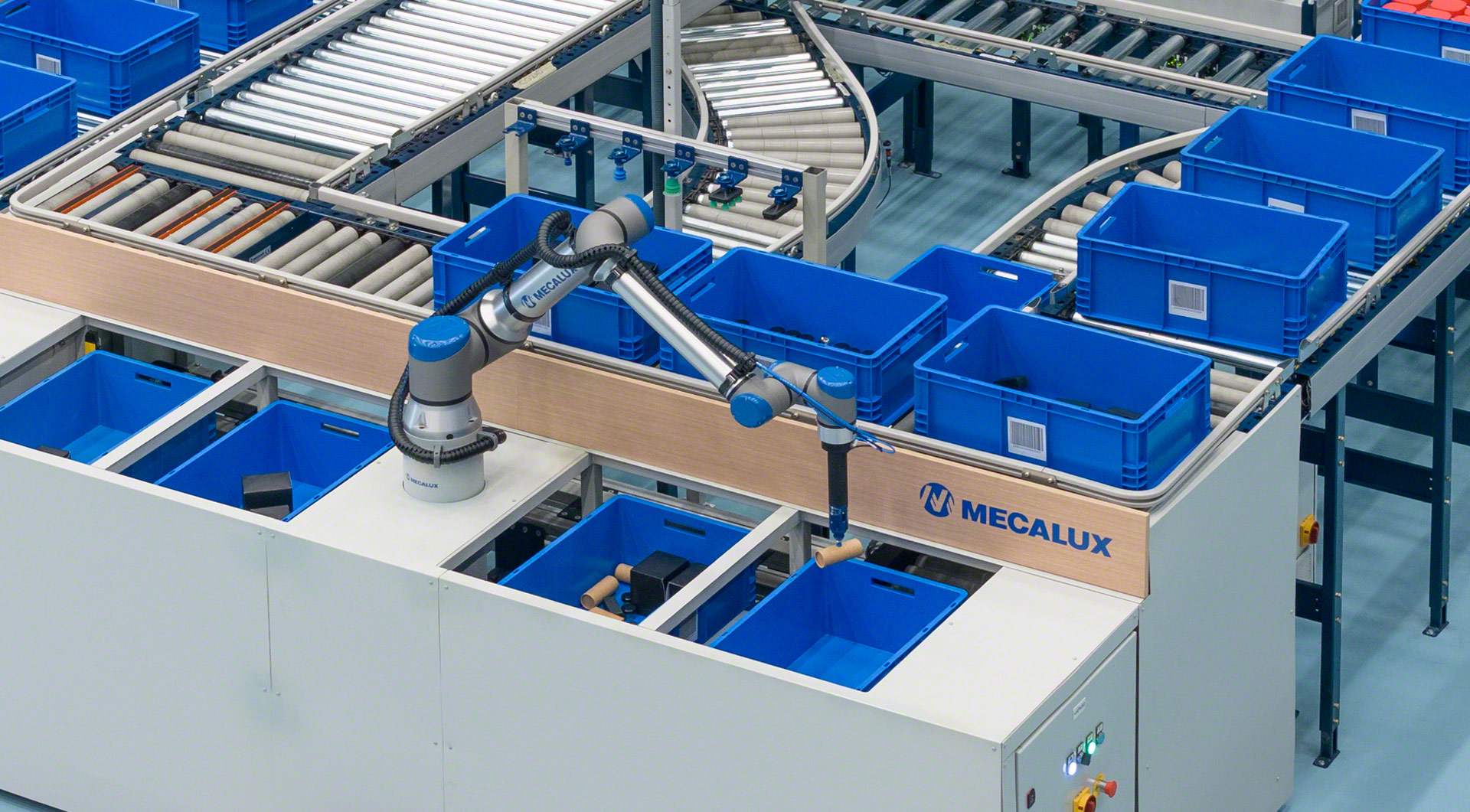 Picking Robot (automated piece picking) - Interlake Mecalux